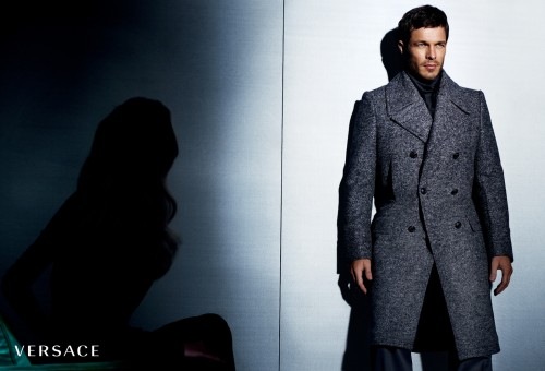 Paul Sculfor & Gisele by Mario Testino, Versace F/W 09.10 | Homotography